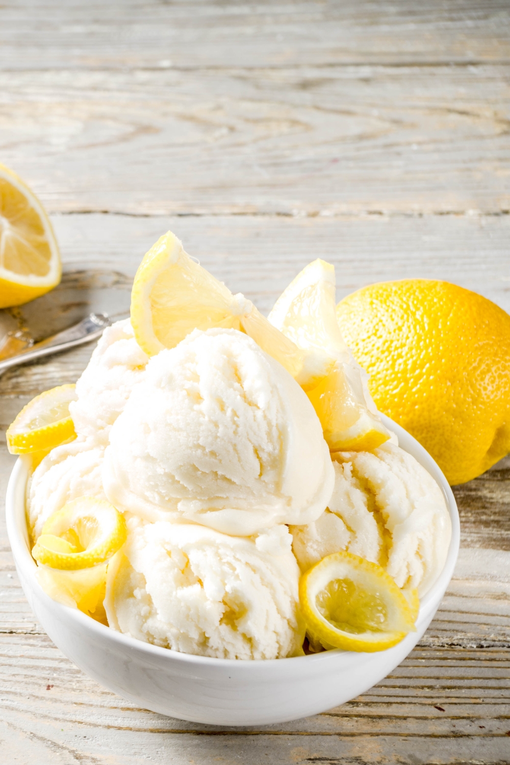 Lemon Gelato - Fruity Desserts