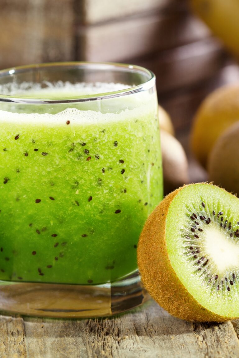 Homemade Kiwi Juice Recipe - Fruity Desserts