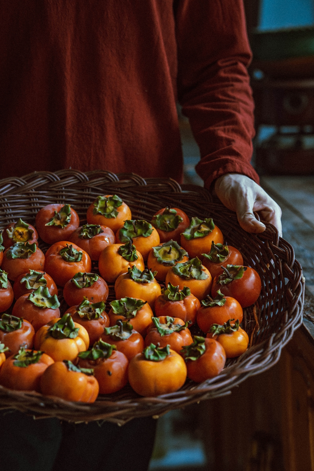 Best 10 Winter Fruits You Can Find in December - Fruity Desserts