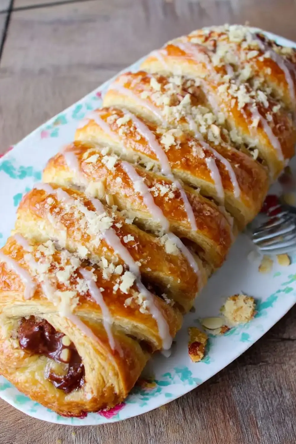 Puff Pastry Braid Recipe - Fruity Desserts